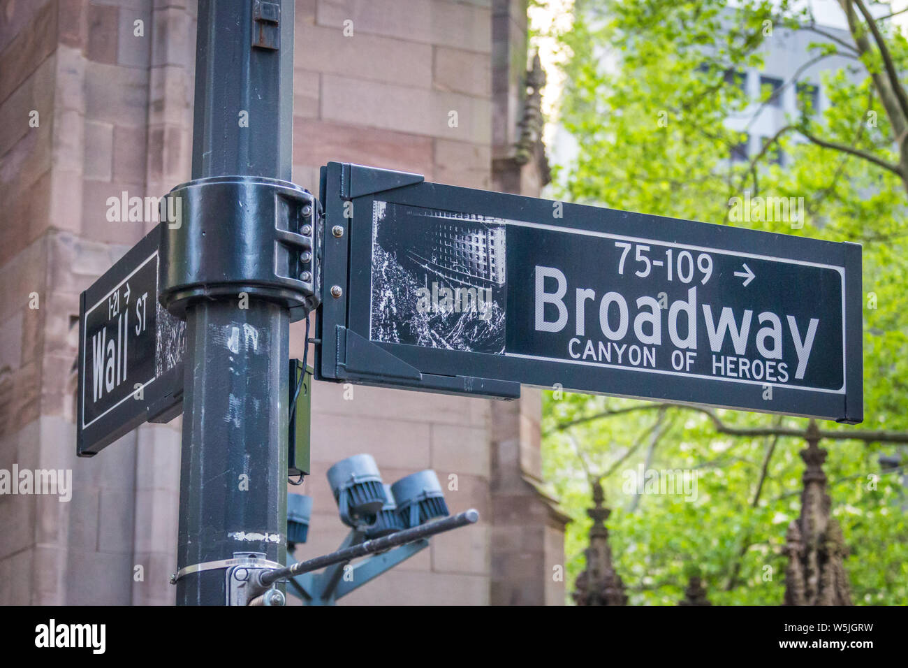 Broadway street sign in New York City USA Stock Photo - Alamy