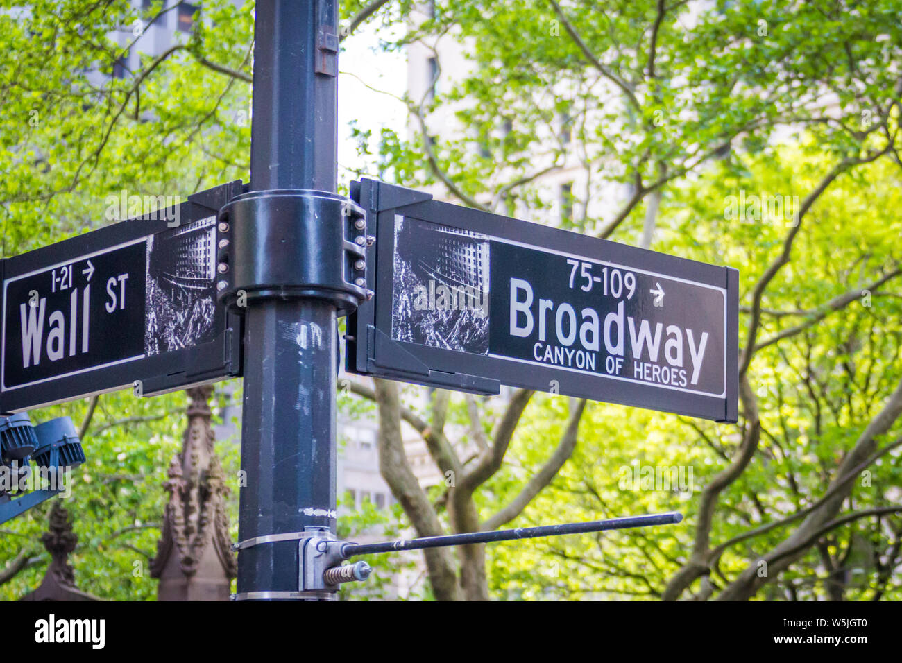 Broadway street sign in New York City USA Stock Photo - Alamy