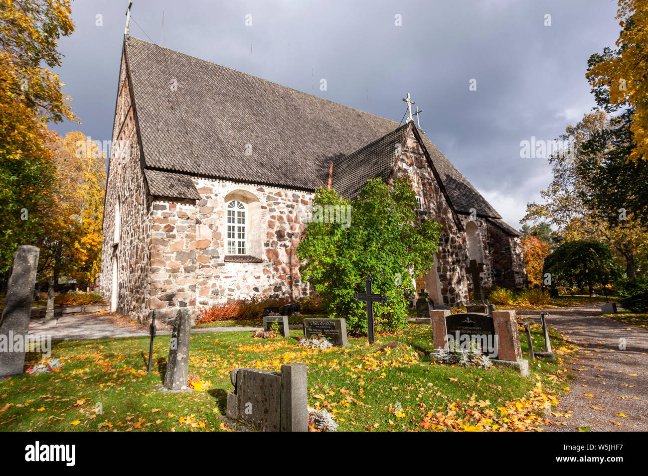 Medieval stone church hi-res stock photography and images - Alamy