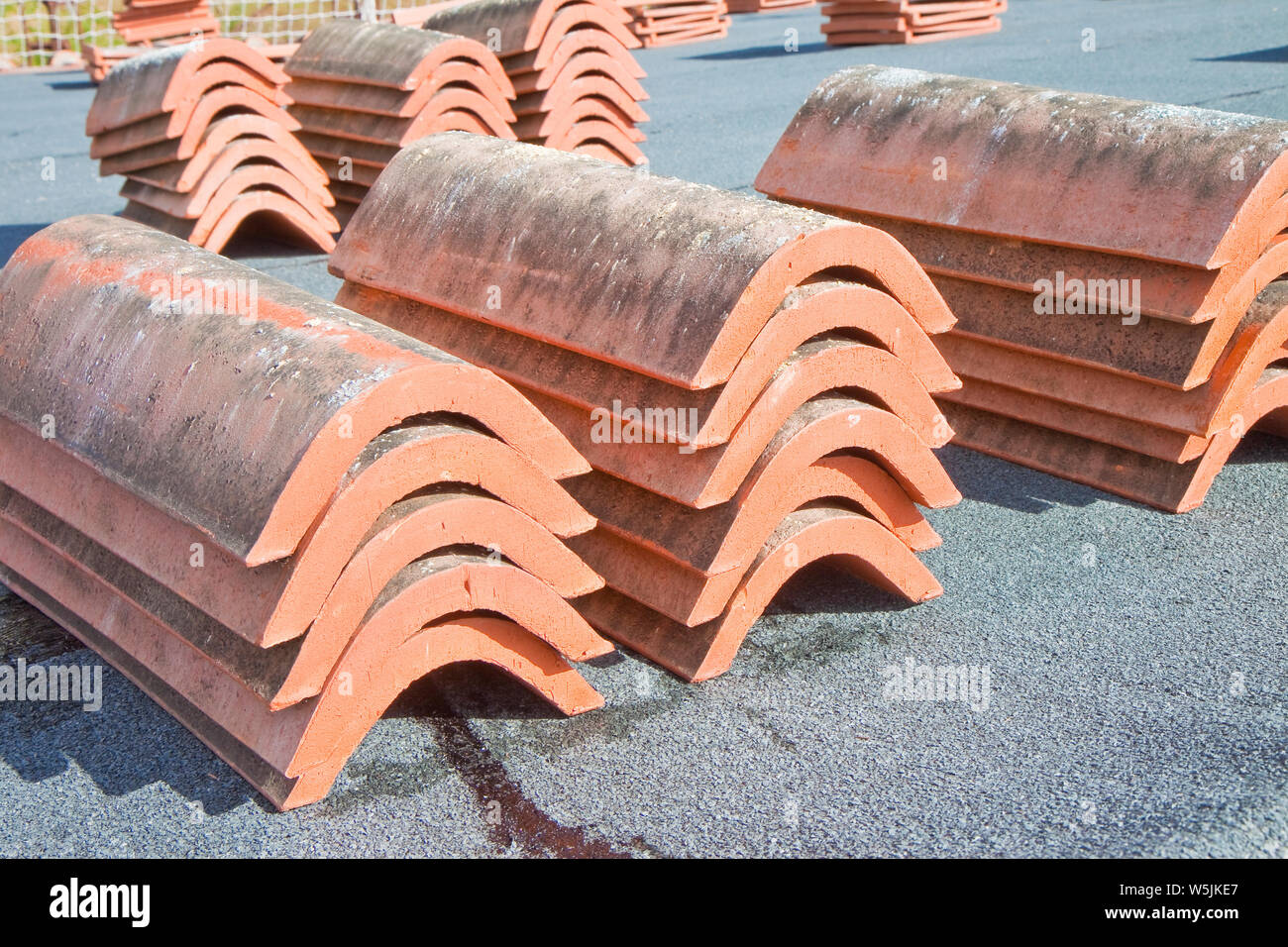 Waterproofing membrane hi-res stock photography and images - Alamy