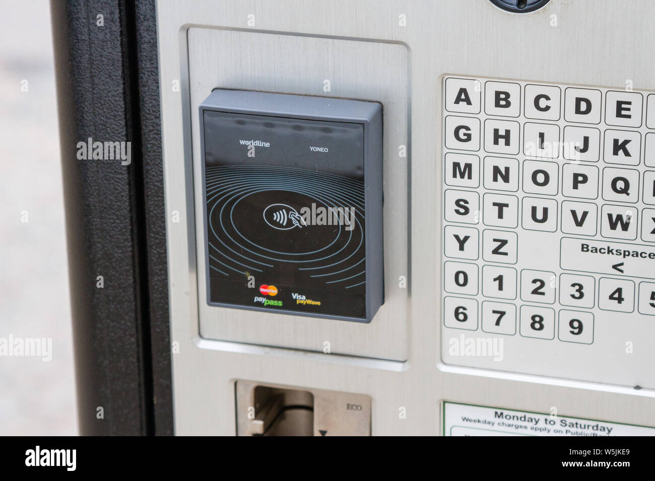 A contactless Mastercard paypass, Visa payWave, worldline Yoneo parking ...