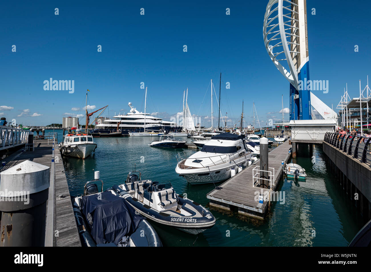 Gunwharf key hi-res stock photography and images - Alamy