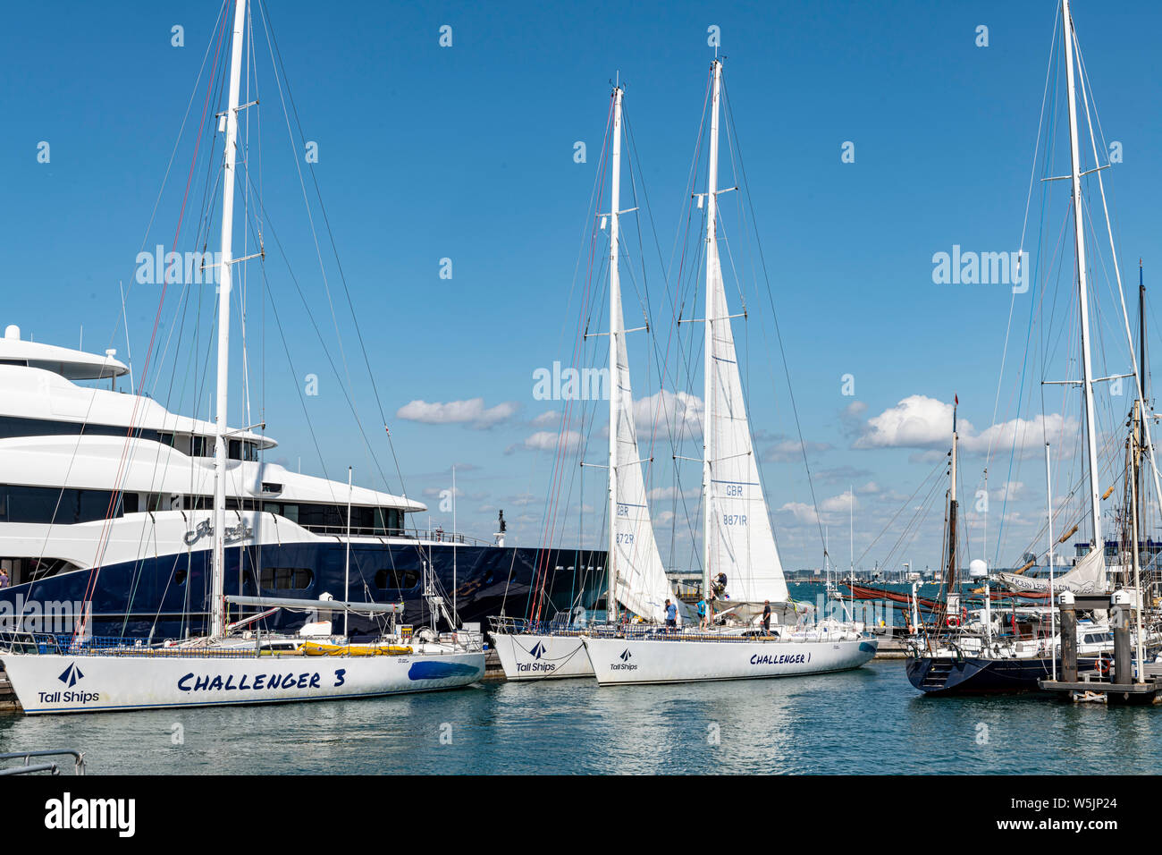 Gunwharf key hi-res stock photography and images - Alamy
