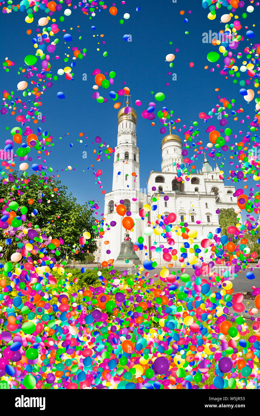 Tsar bell Tower in Moscow Kremlin with many colorful air balloons ...