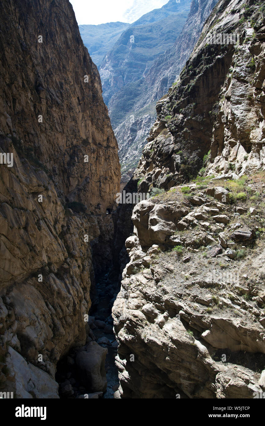 Damed river hi-res stock photography and images - Alamy