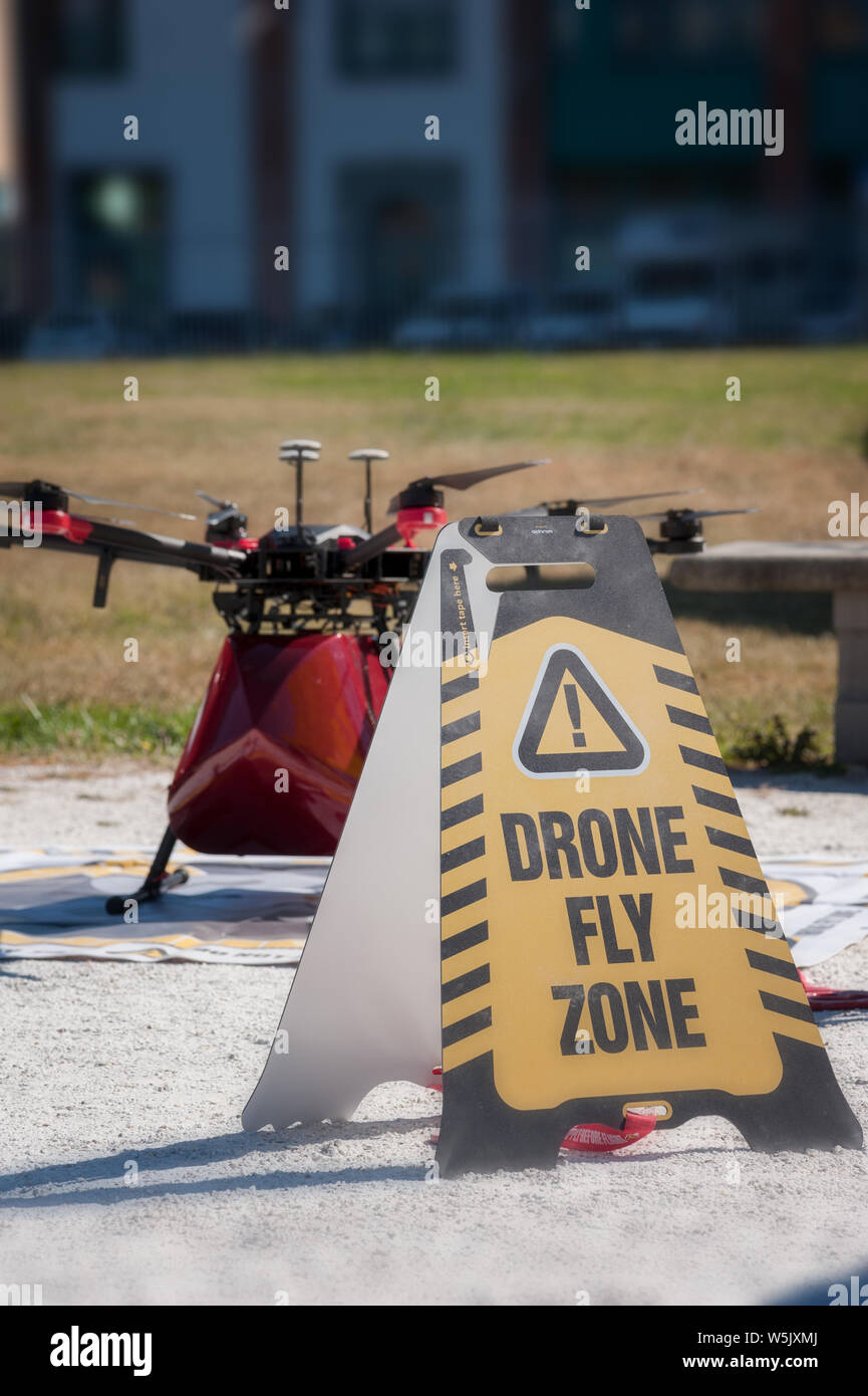 Drone landing zone hi-res stock photography and images - Alamy