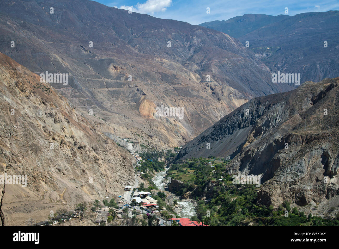 Damed river hi-res stock photography and images - Alamy