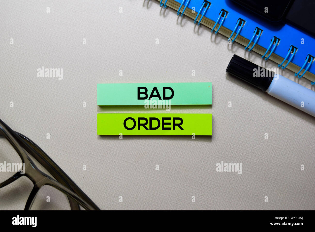 Bad Order text on sticky notes isolated on office desk Stock Photo - Alamy