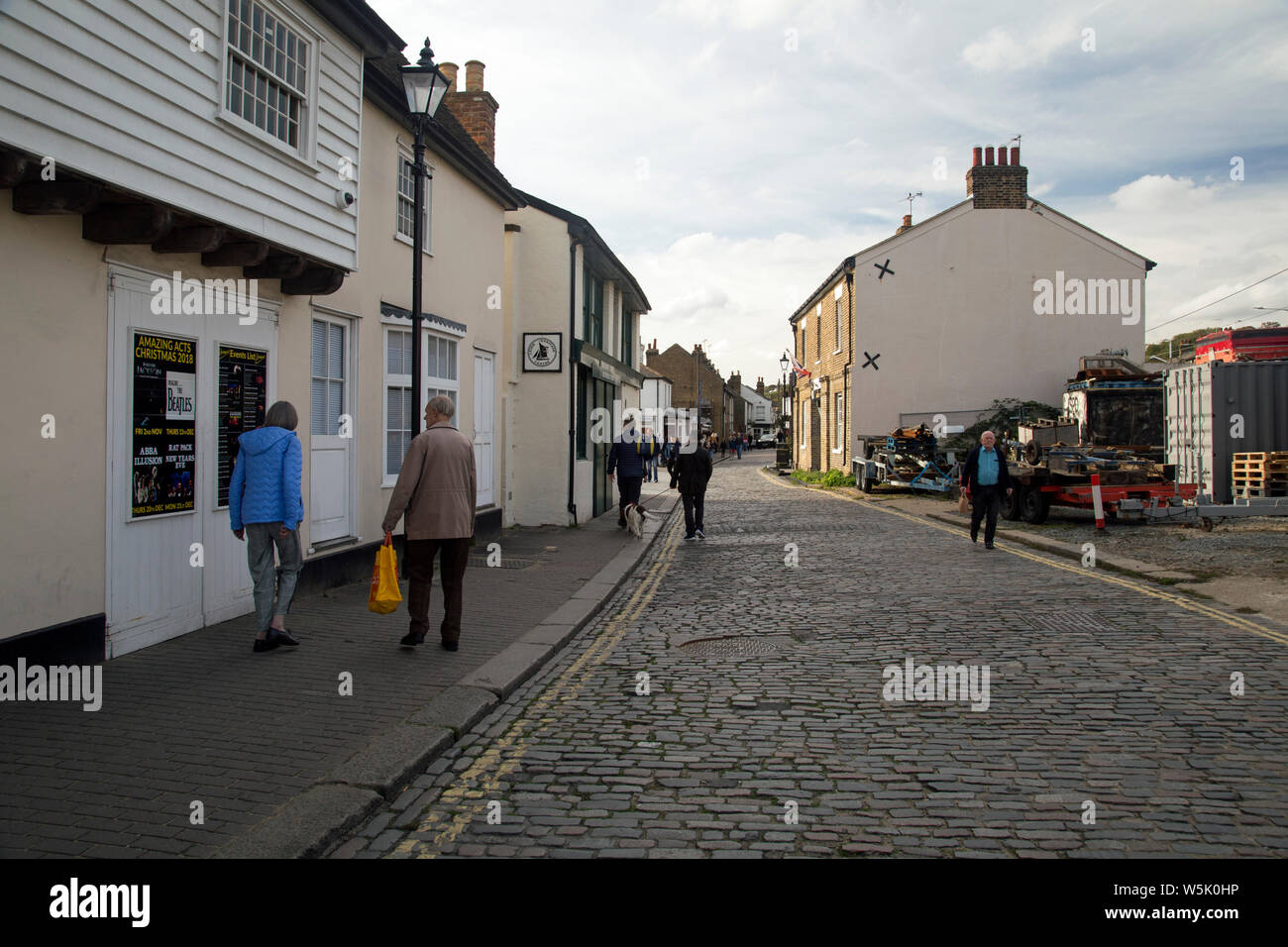 Leigh On Sea, Essex, England, October 2018, people wander the quaint ...