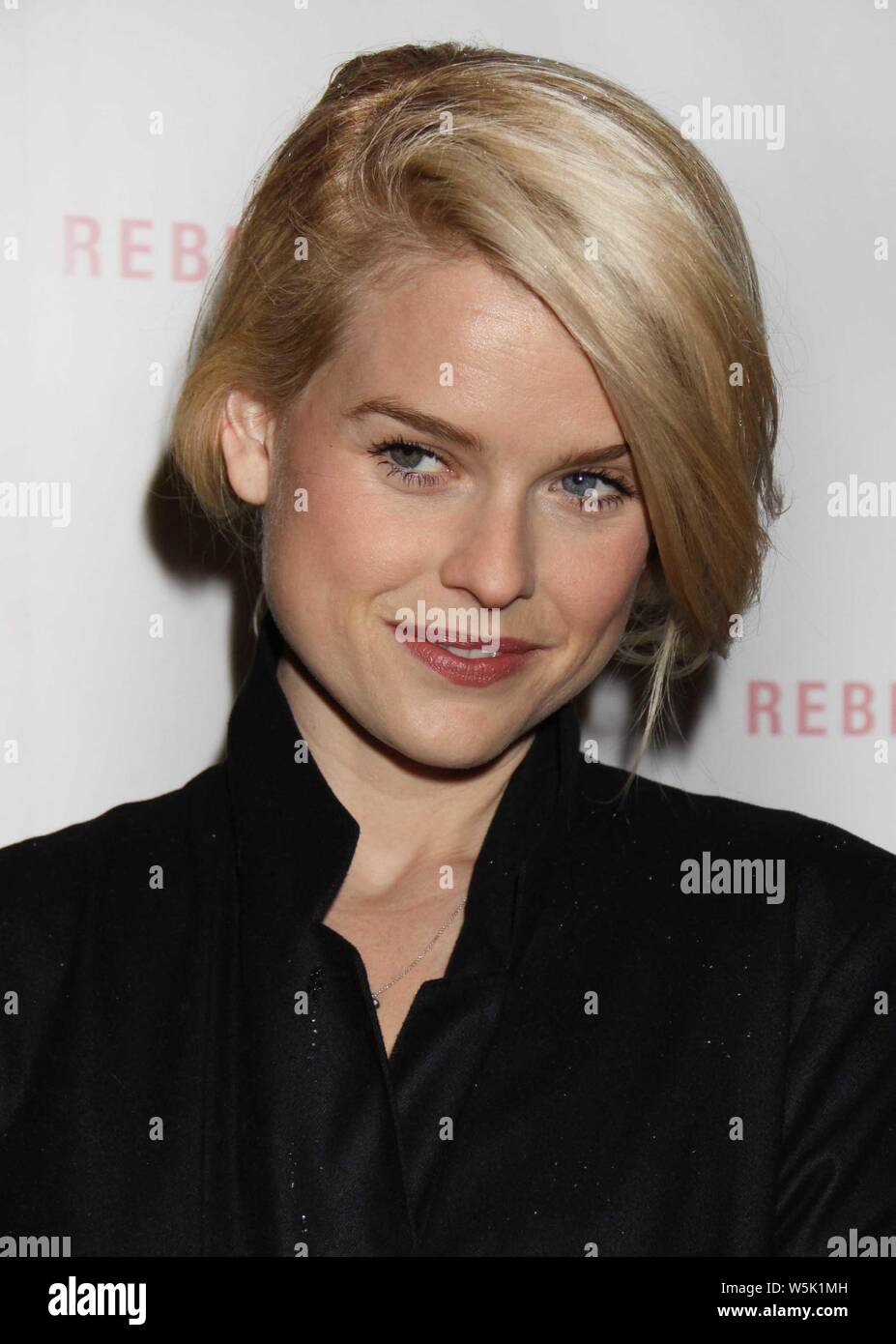 Alice Broadway's Instagram, Twitter & Facebook on IDCrawl