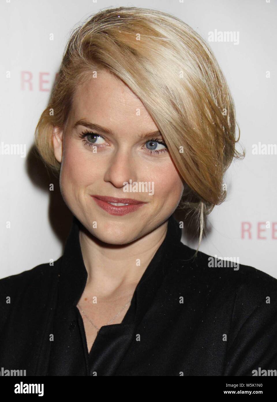 Alice eve actress hi-res stock photography and images - Alamy