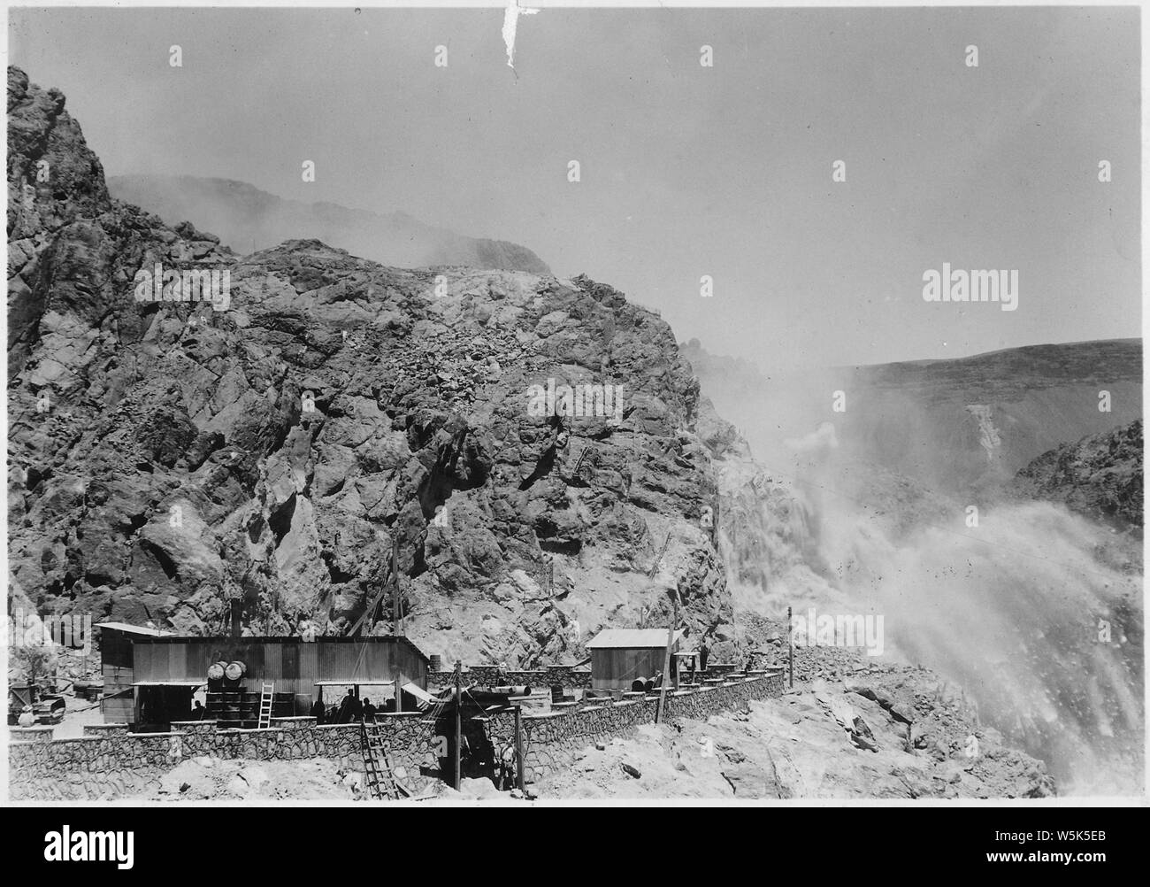 Below hoover dam Black and White Stock Photos & Images - Alamy