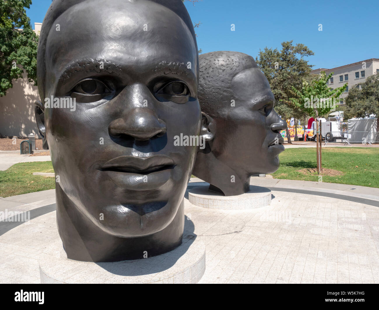 Sculptures of Jackie and Mack Robinson at the Pasadena Robinson ...