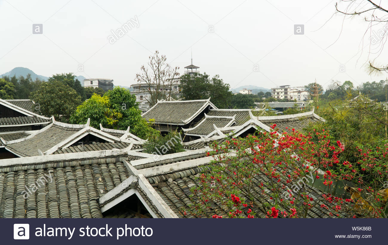 Ancient Chinese House Roof Tiles Stock Photos & Ancient Chinese House ...