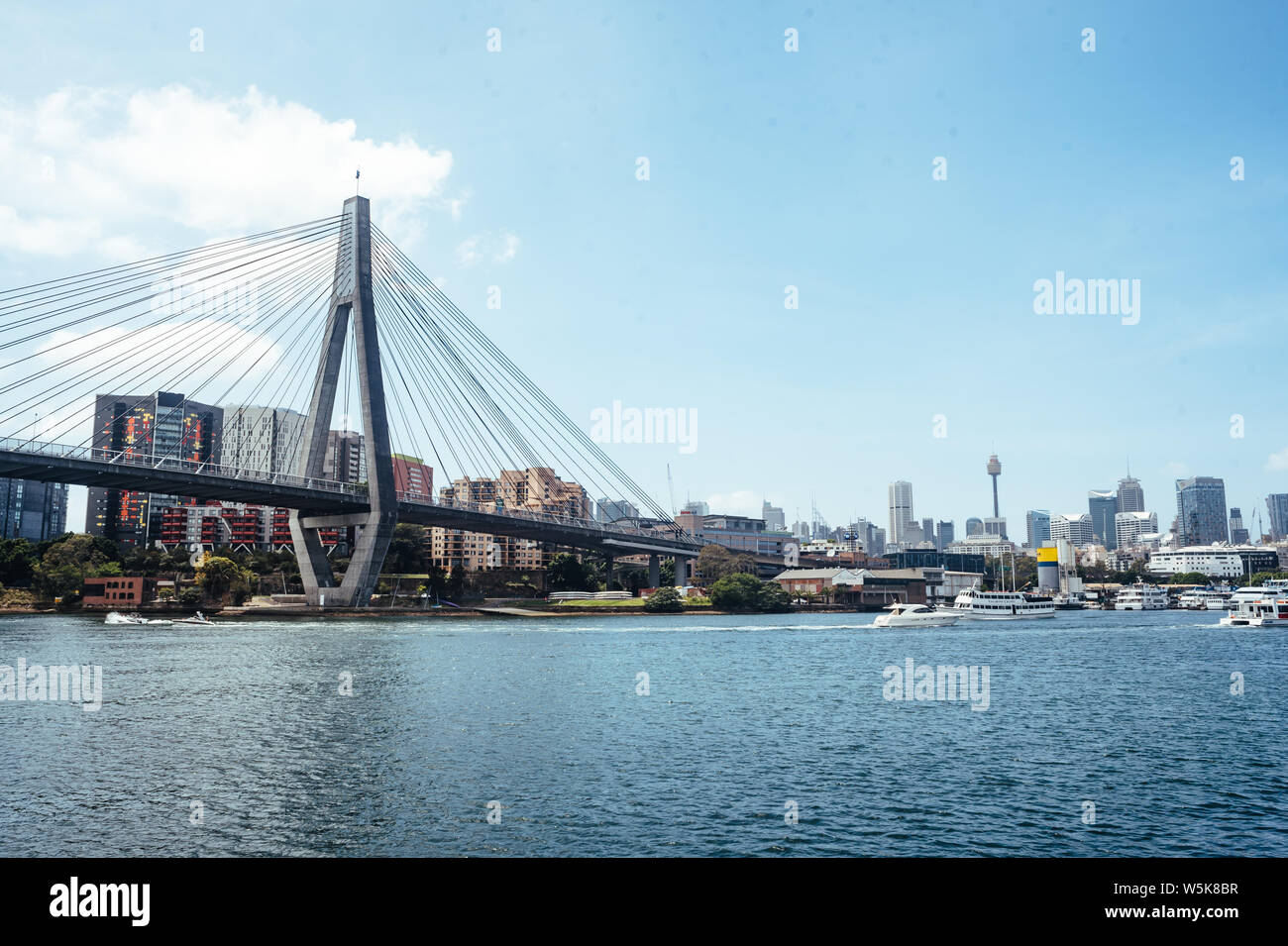 Pyrmont pedestrian bridge hi-res stock photography and images - Alamy