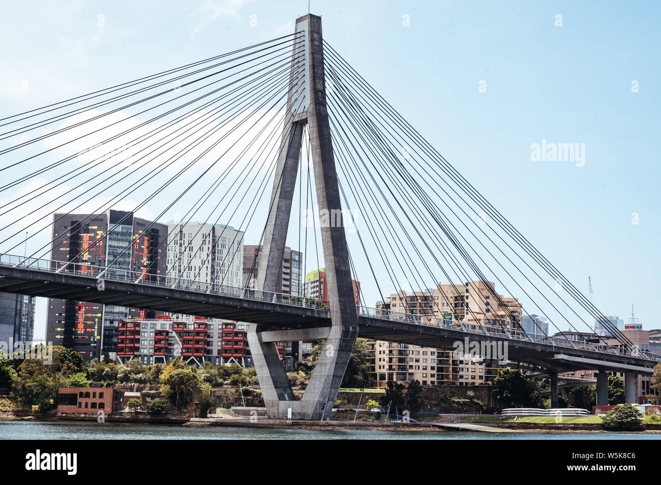 Anzac bridge hi-res stock photography and images - Alamy