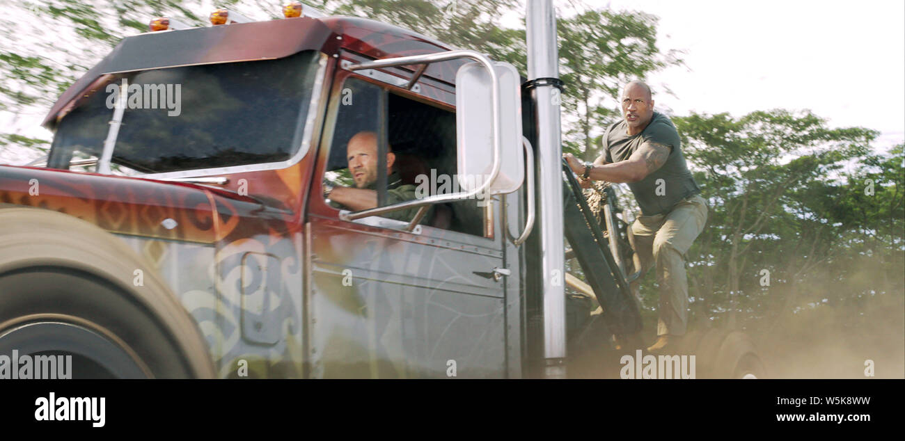 FAST & FURIOUS PRESENTS: HOBBS & SHAW, from left: Jason Statham, Dwayne ...