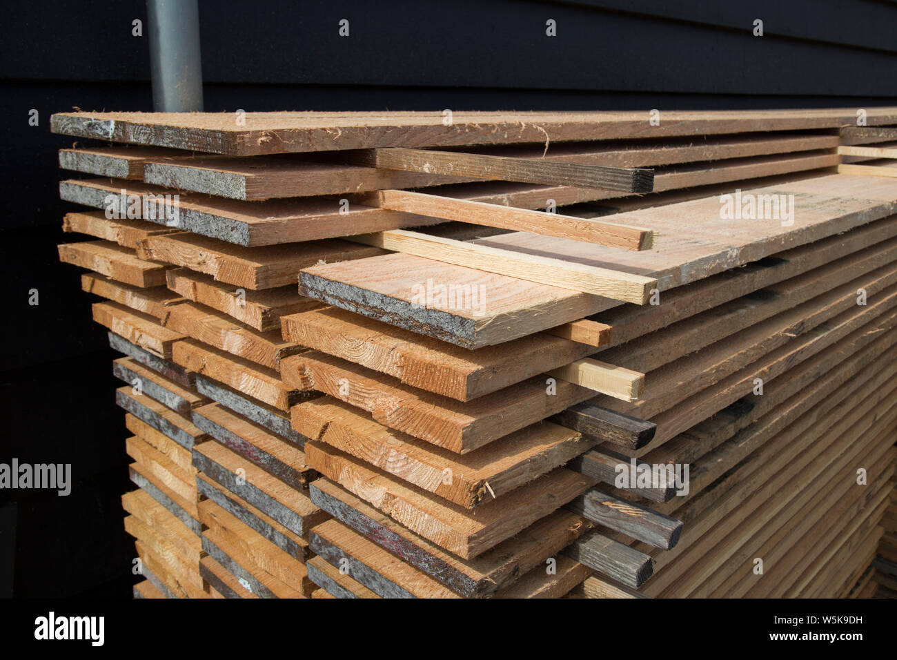 Drying planks hi-res stock photography and images - Alamy