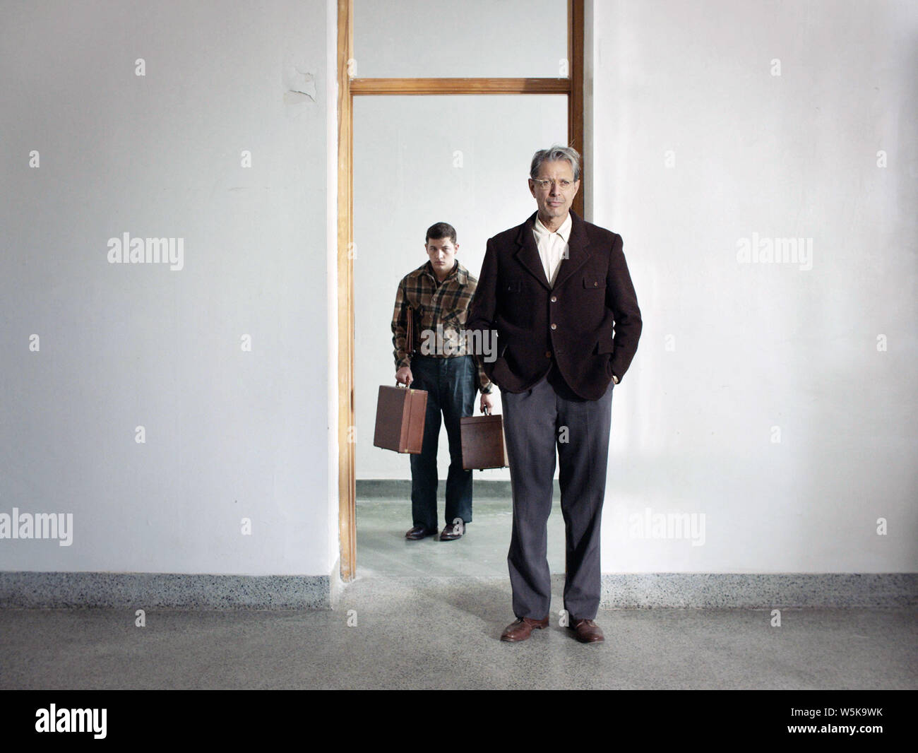 THE MOUNTAIN, from left: Tye Sheridan, Jeff Goldblum, 2018. © Kino ...