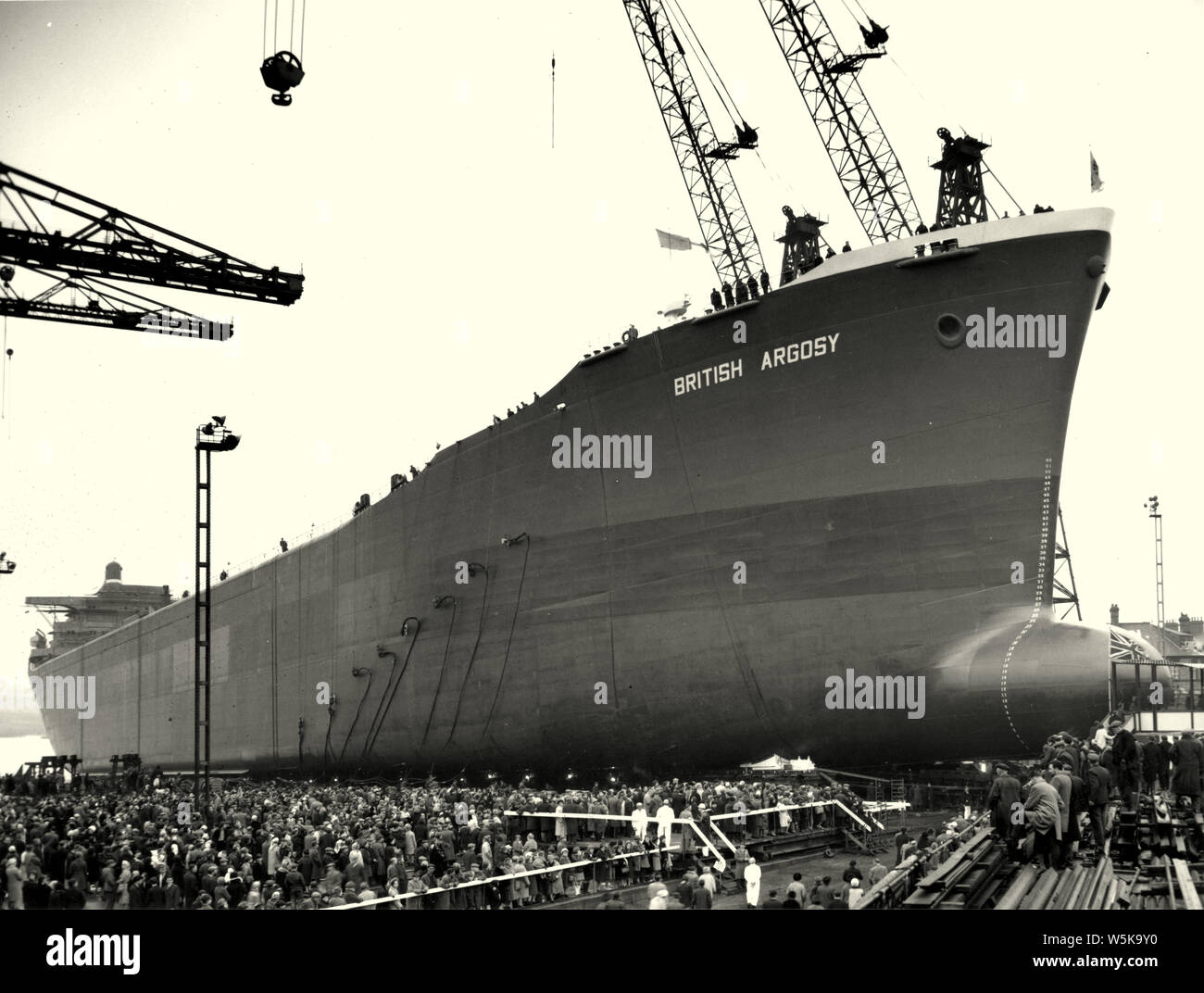 North east shipbuilding 1970s hi-res stock photography and images - Alamy