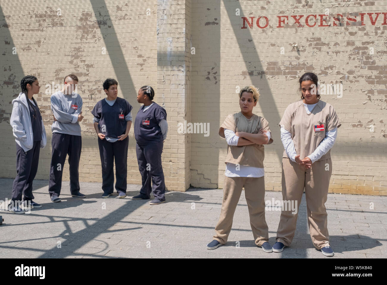 ORANGE IS THE NEW BLACK, from left: Besanya Santiago, Jo Lampert ...
