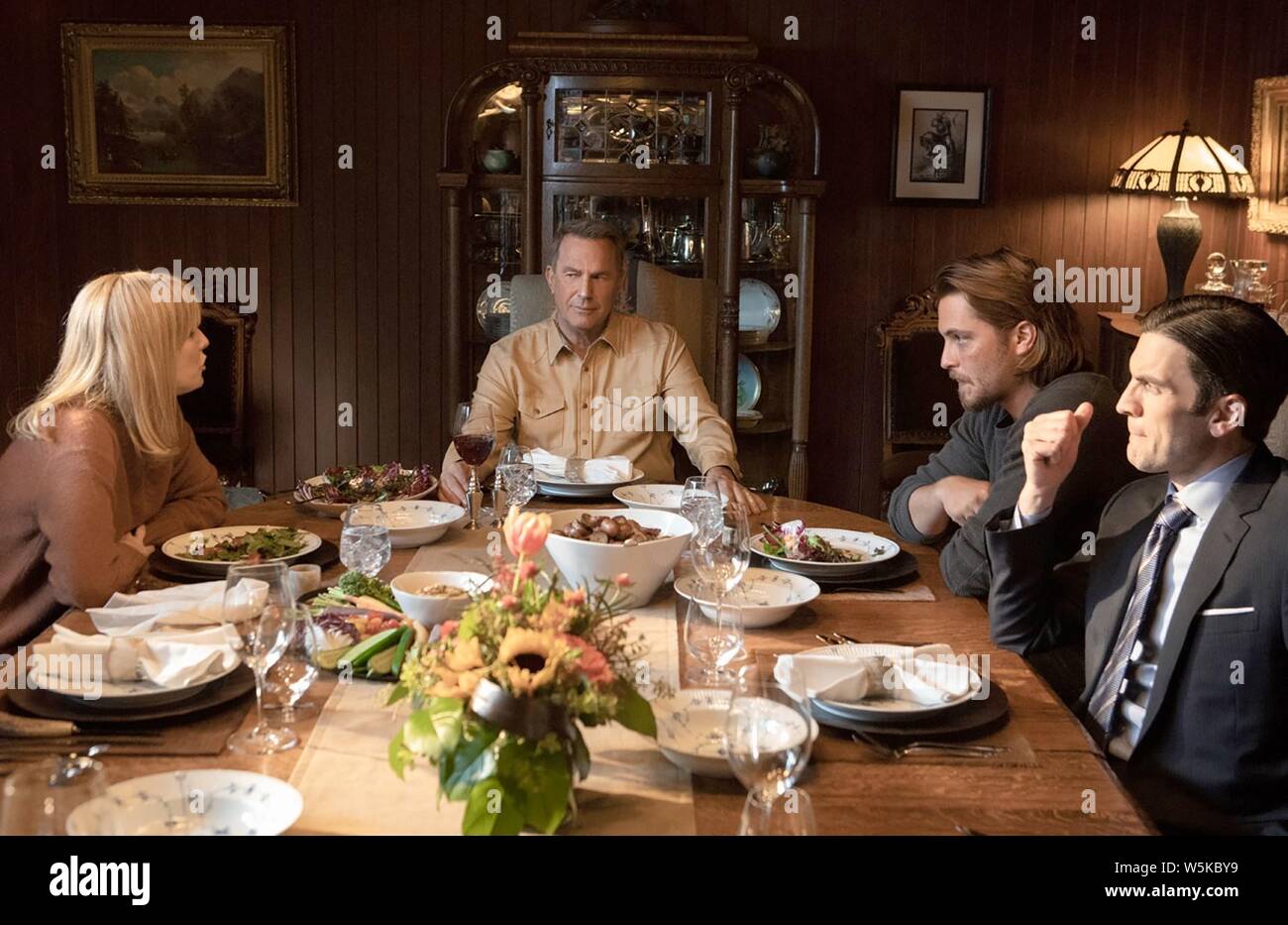 YELLOWSTONE, from left: Kelly Reilly, Kevin Costner, Luke Grimes, Wes ...