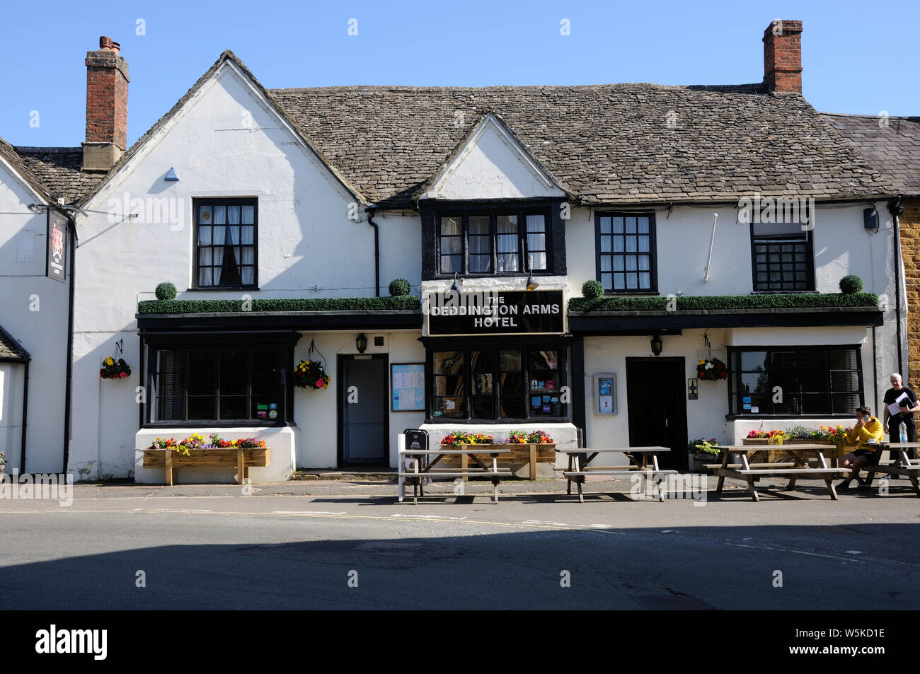 Deddington arms hi-res stock photography and images - Alamy