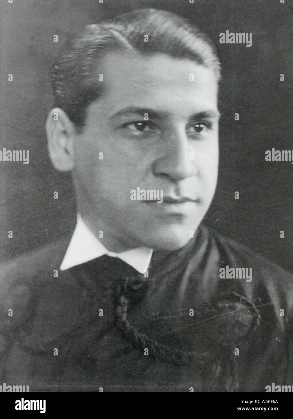 Cyro hi-res stock photography and images - Alamy