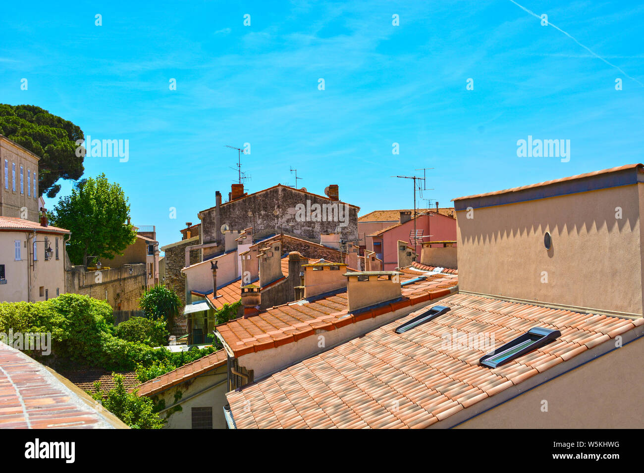 Cannes architecture hi-res stock photography and images - Alamy