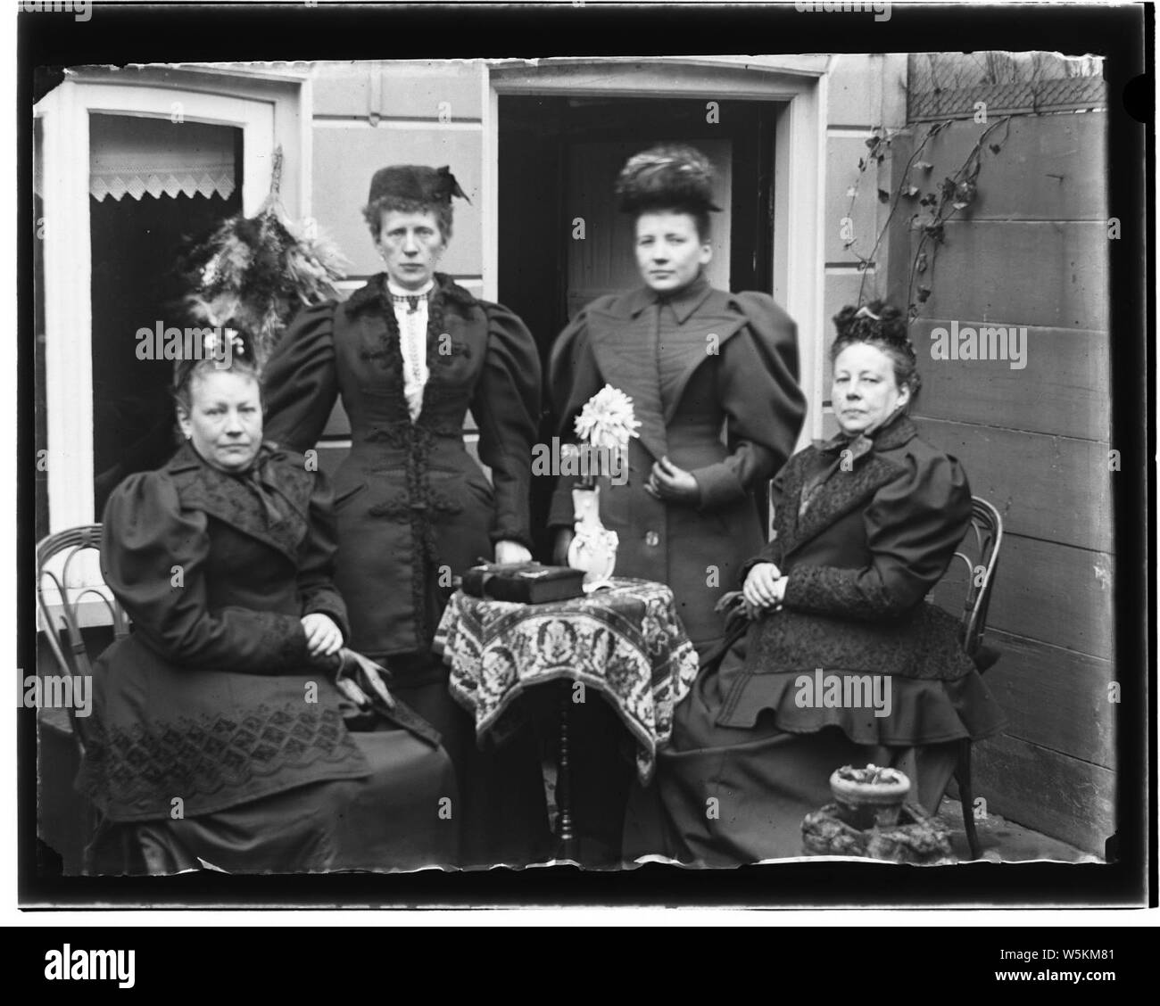 3 max Black and White Stock Photos & Images - Alamy