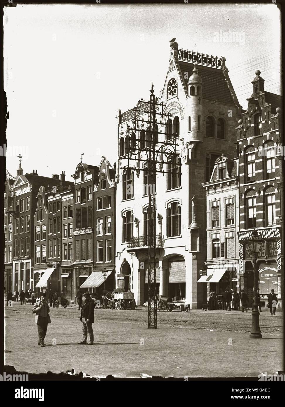 Damrak 72 tm 83 (vrnl) Jacob Olie (max res Stock Photo - Alamy