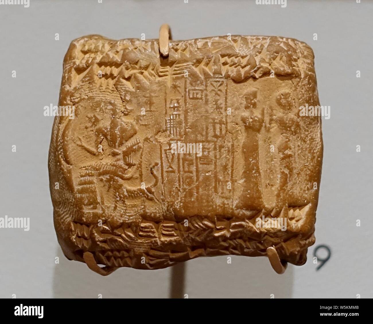 Cuneiform tablet in envelope hi-res stock photography and images - Alamy