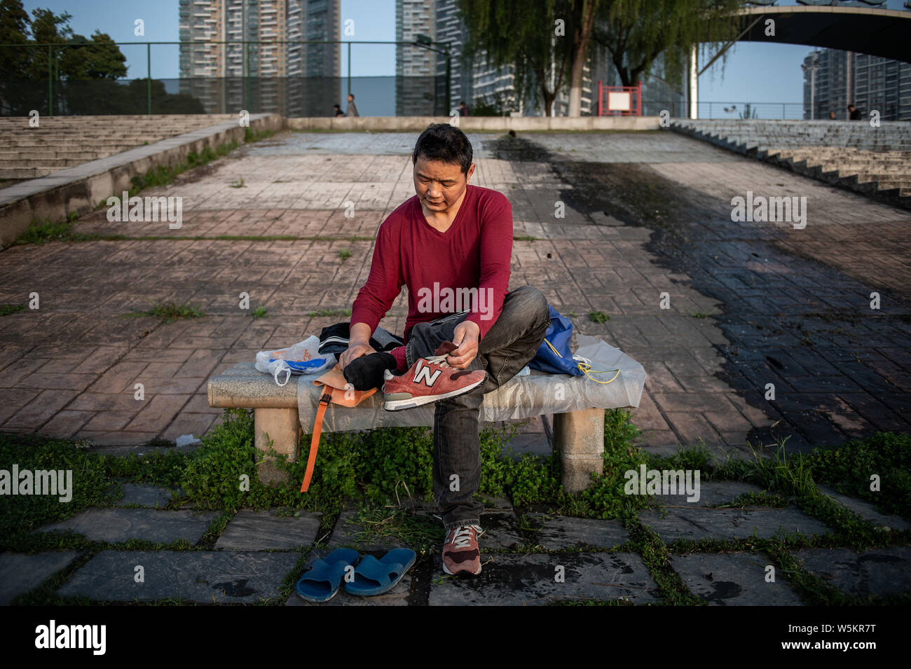 53-year-old Chinese man Zhu Biwu, known locally as River Crossing ...