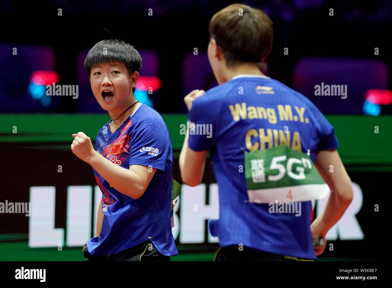 Sun Yingsha and Wang Manyu of China celebrate after defeating Hina ...