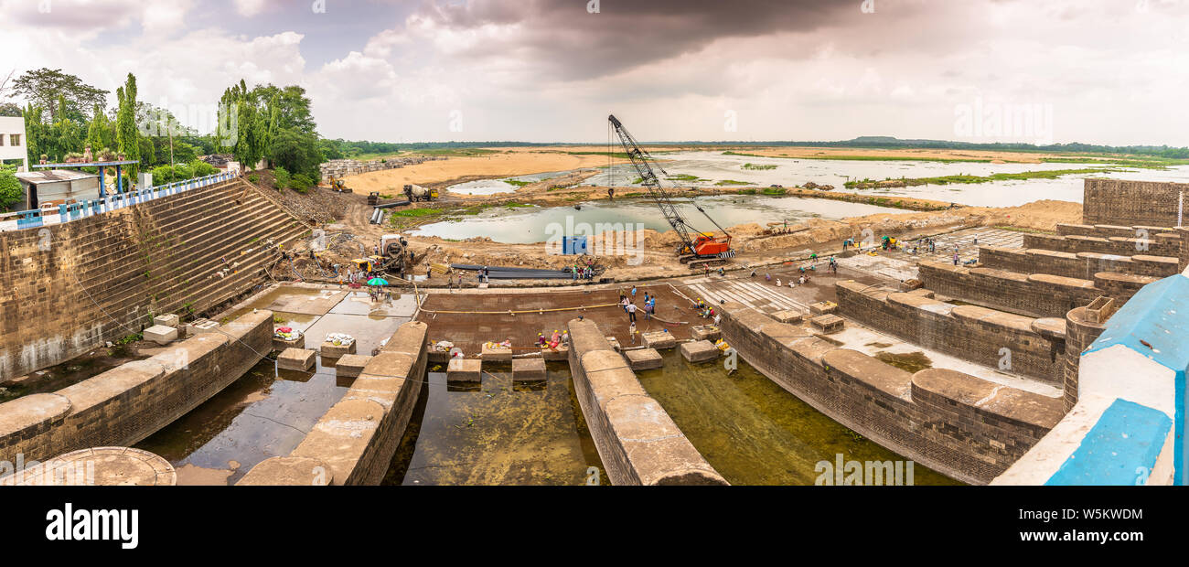 Barrage reconstruction hi-res stock photography and images - Alamy