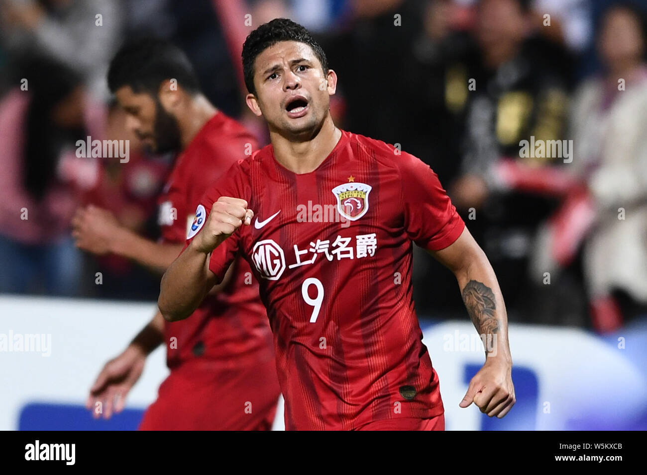 Brazilian football player Elkeson de Oliveira Cardoso, or simply ...