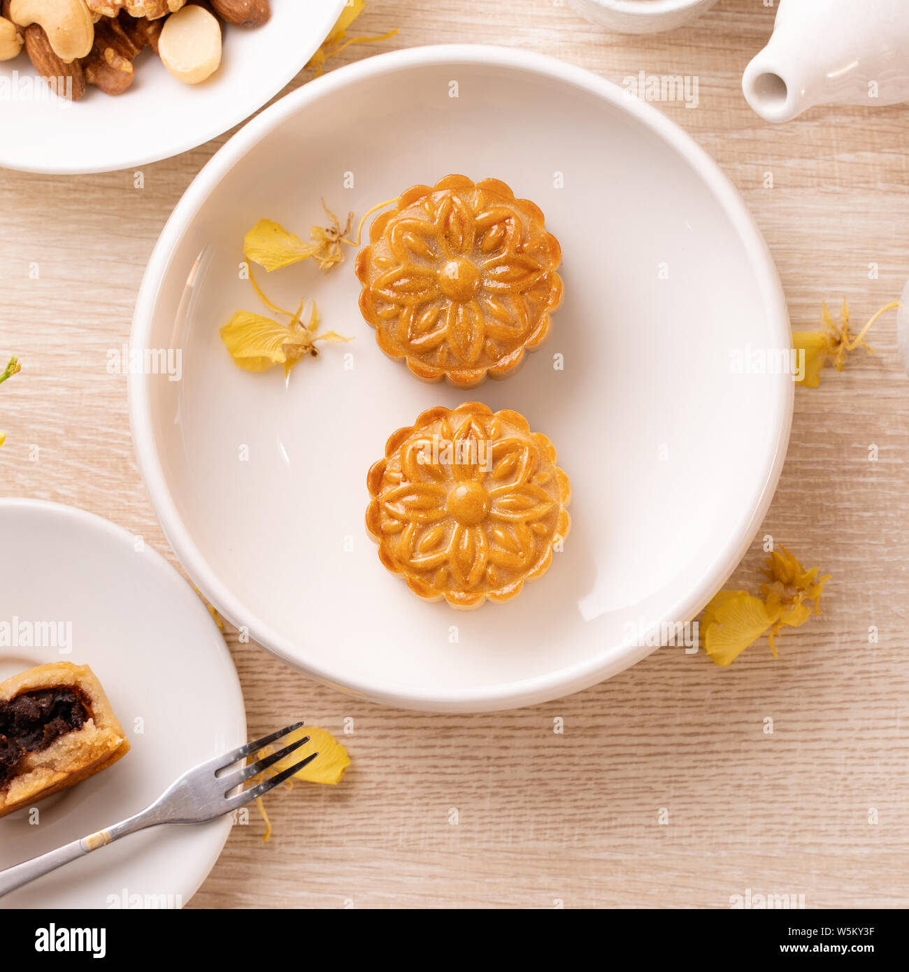Delicious moon cake for Mid-Autumn festival with beautiful pattern ...
