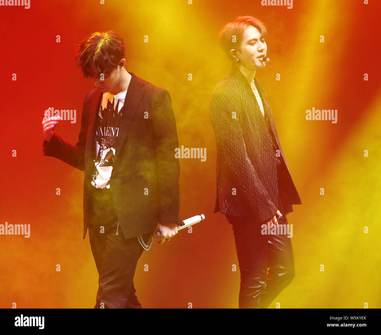 Yugyeom hi-res stock photography and images - Alamy
