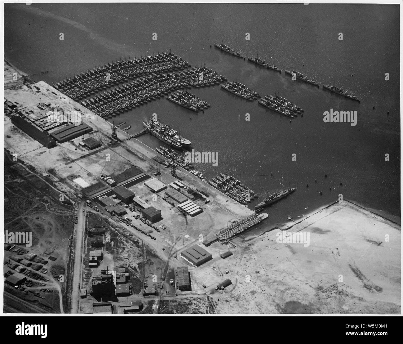 1000 feet height hi-res stock photography and images - Alamy