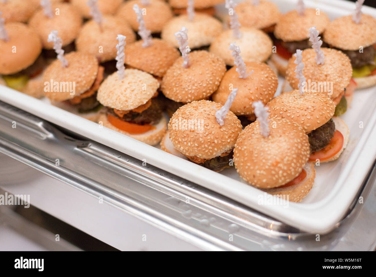 Mini burgers hi-res stock photography and images - Alamy