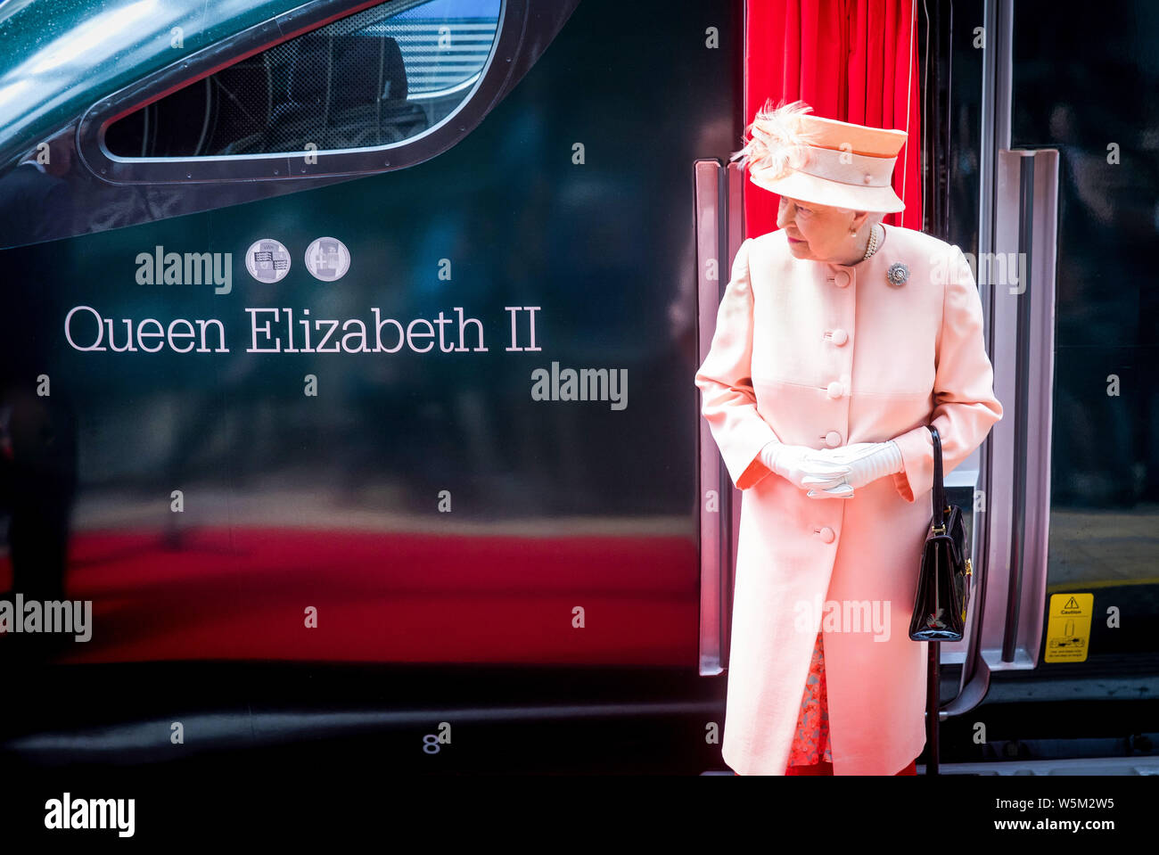 Gwr uniform hi-res stock photography and images - Alamy