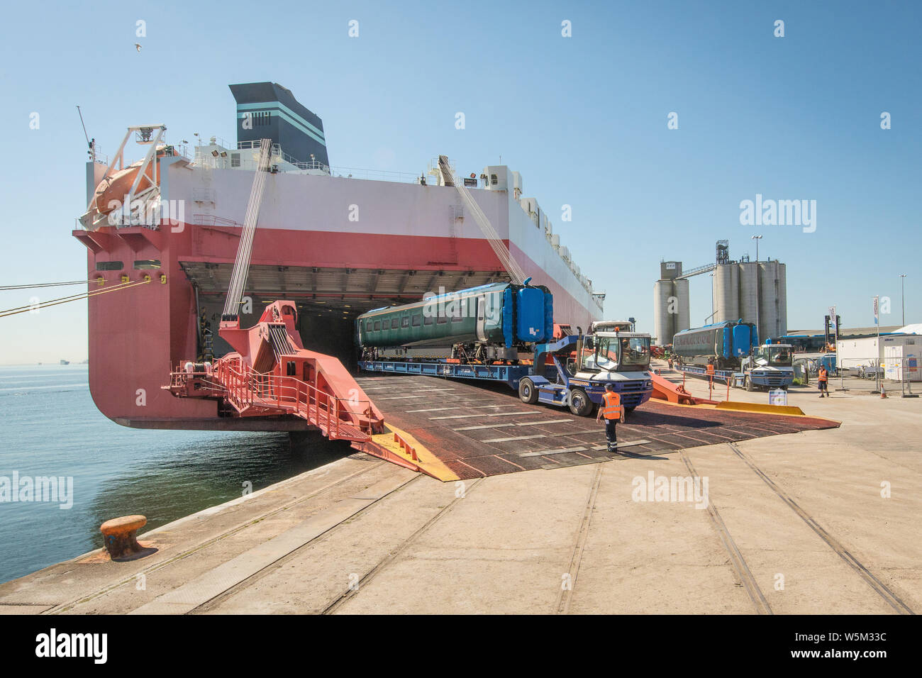 Ship model tank hi-res stock photography and images - Alamy