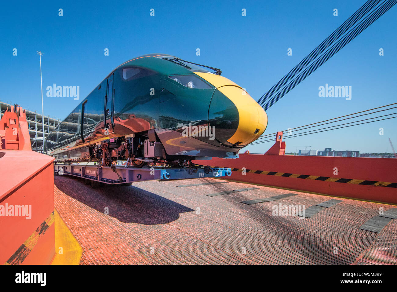 Southampton port rail hi-res stock photography and images - Alamy