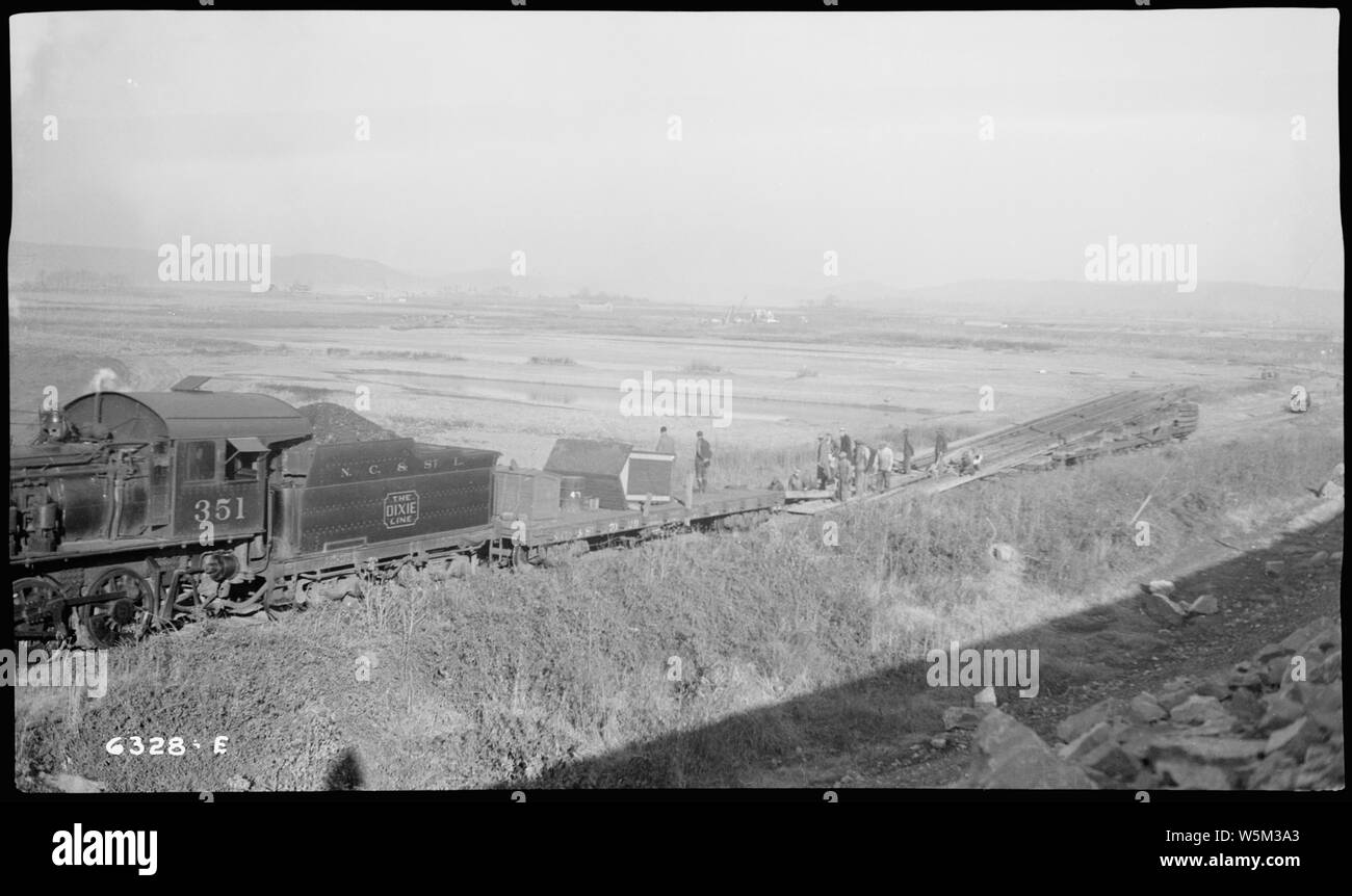 Dixie line railroad re-location Stock Photo - Alamy