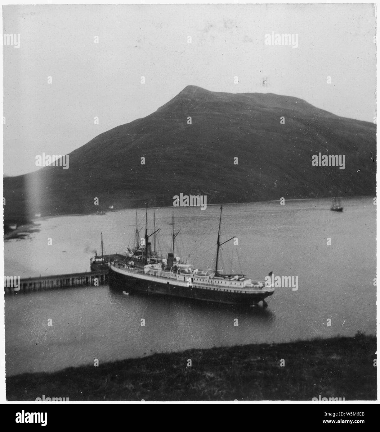 Dutch harbor Black and White Stock Photos & Images - Alamy