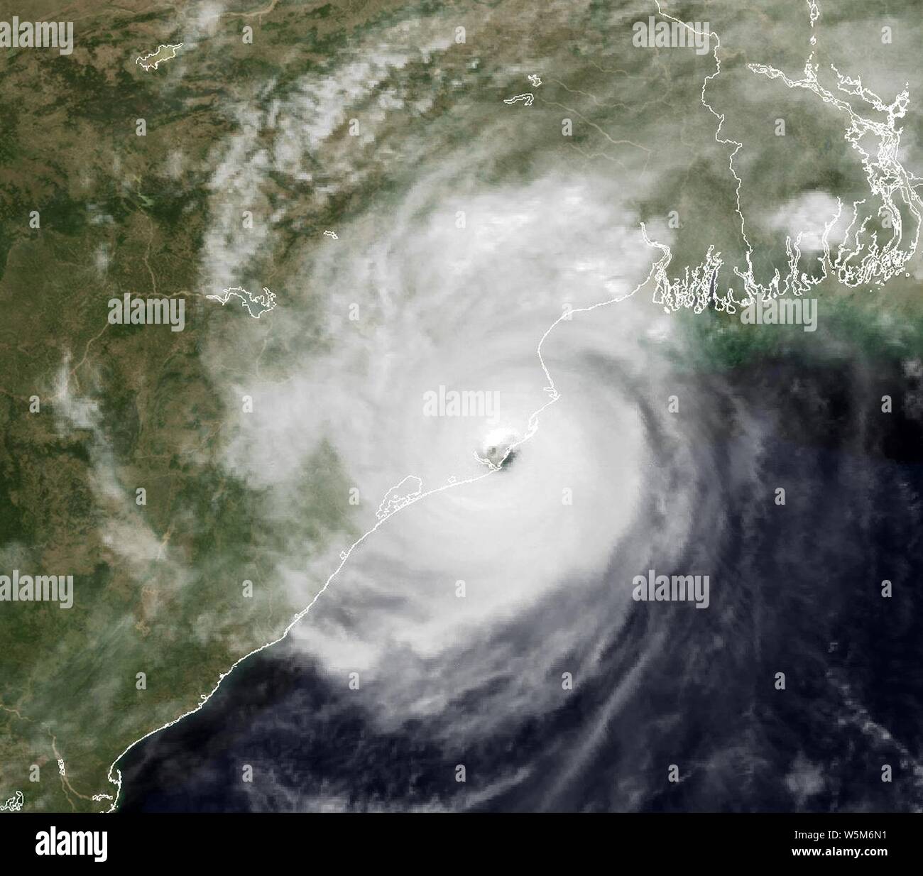 Cyclone 05b hi-res stock photography and images - Alamy