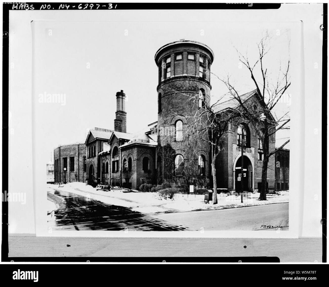 Cyclorama building Black and White Stock Photos & Images - Alamy