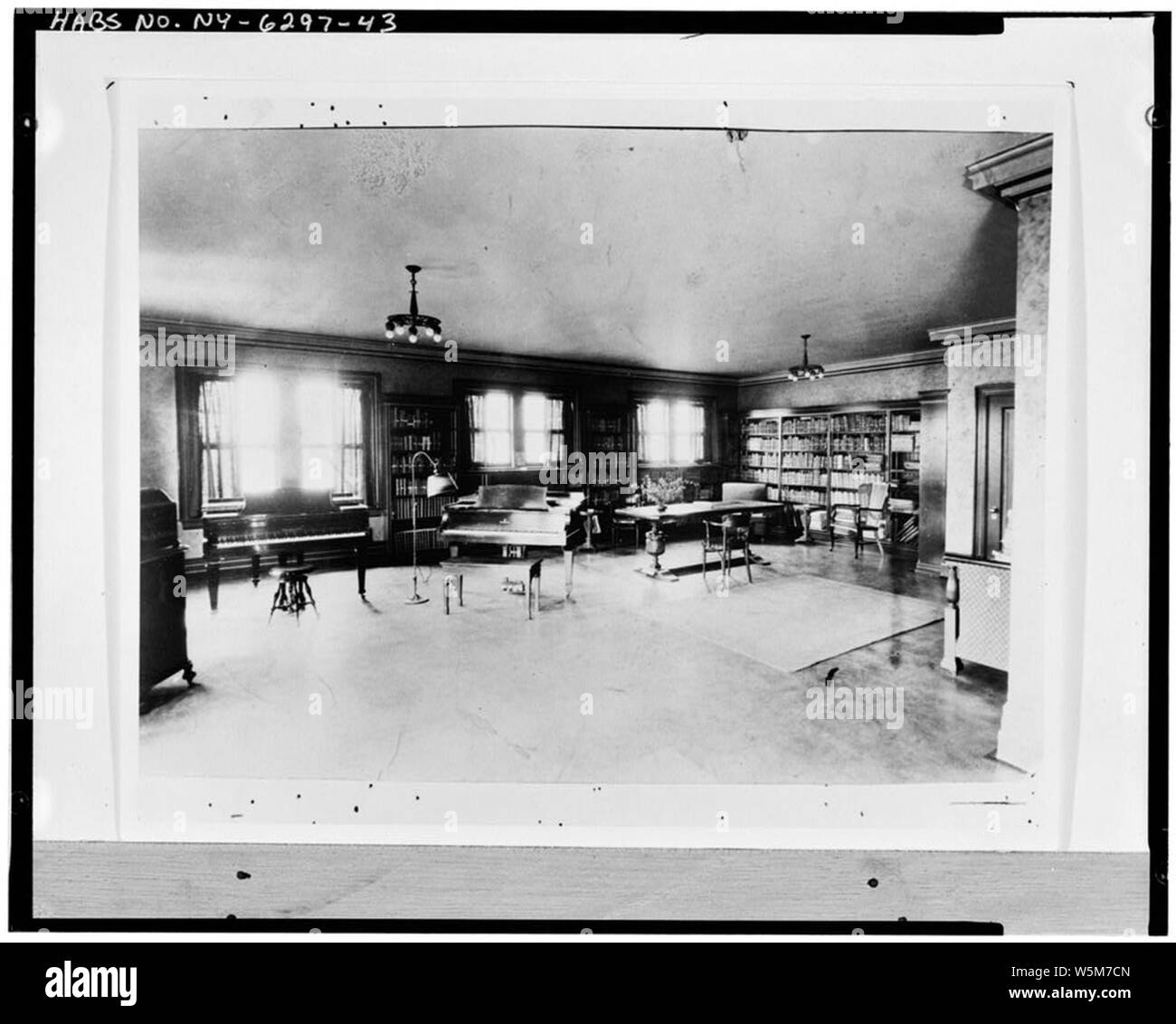 Buffalo historic building Black and White Stock Photos & Images - Alamy