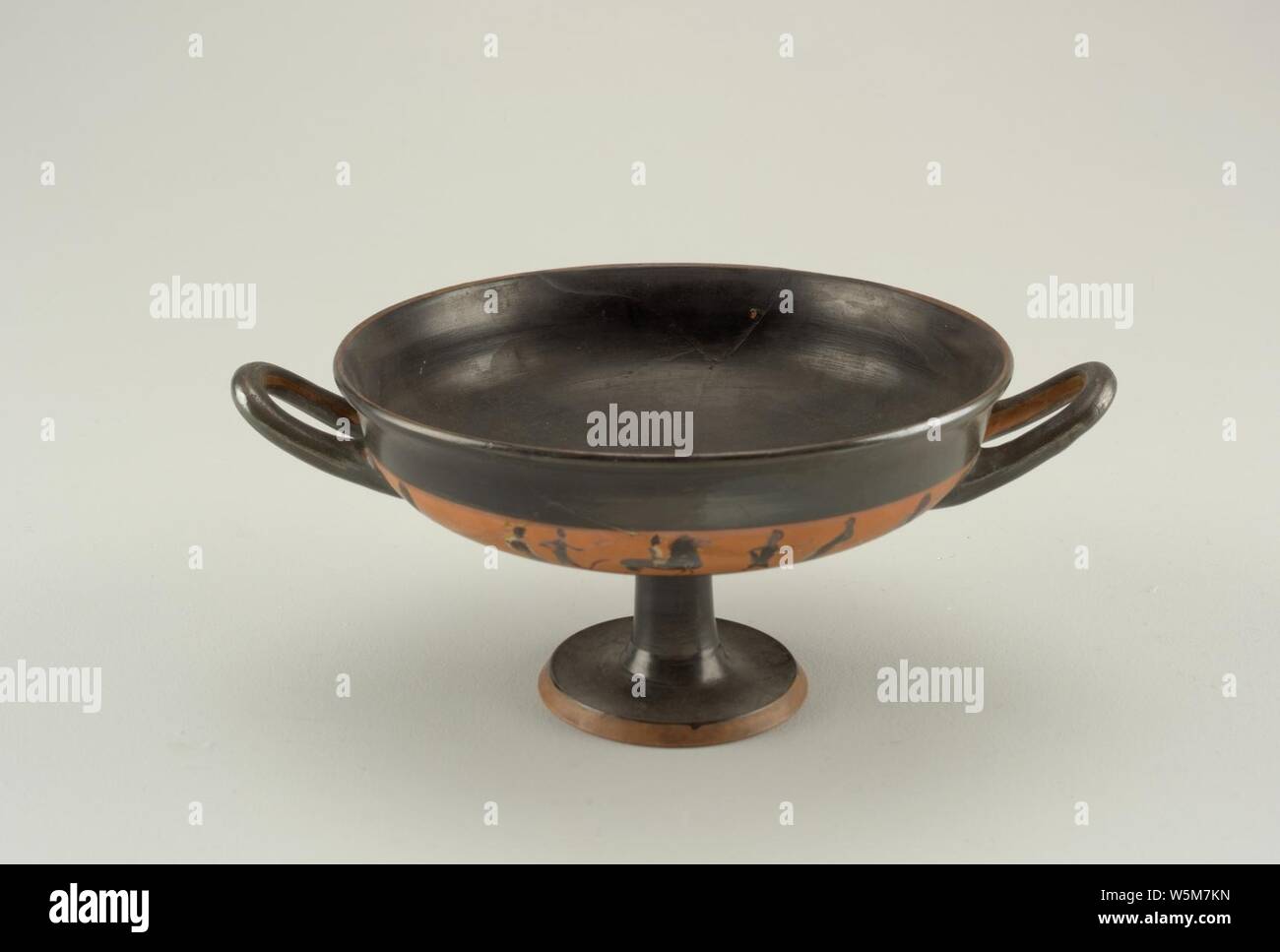 Cylix hi-res stock photography and images - Alamy