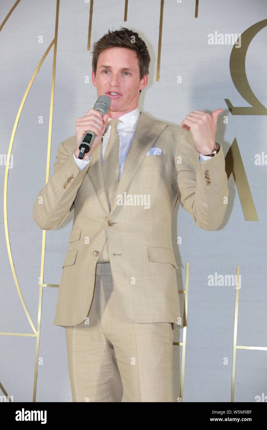 English actor eddie redmayne hi-res stock photography and images - Alamy